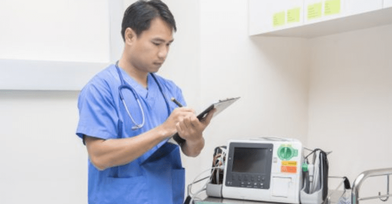 Mastering EKG Training for Healthcare Professionals