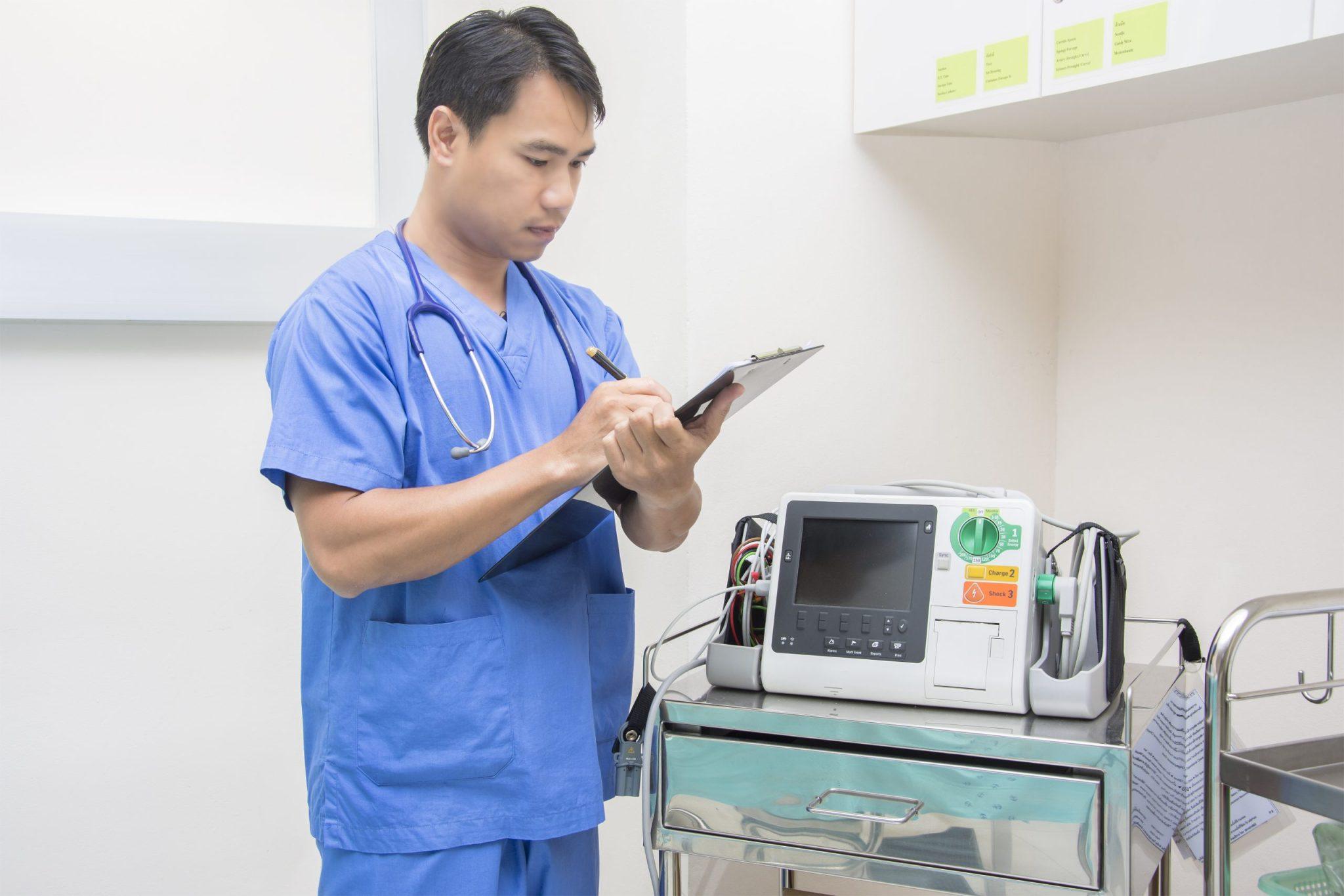 Mastering EKG Training for Healthcare Professionals